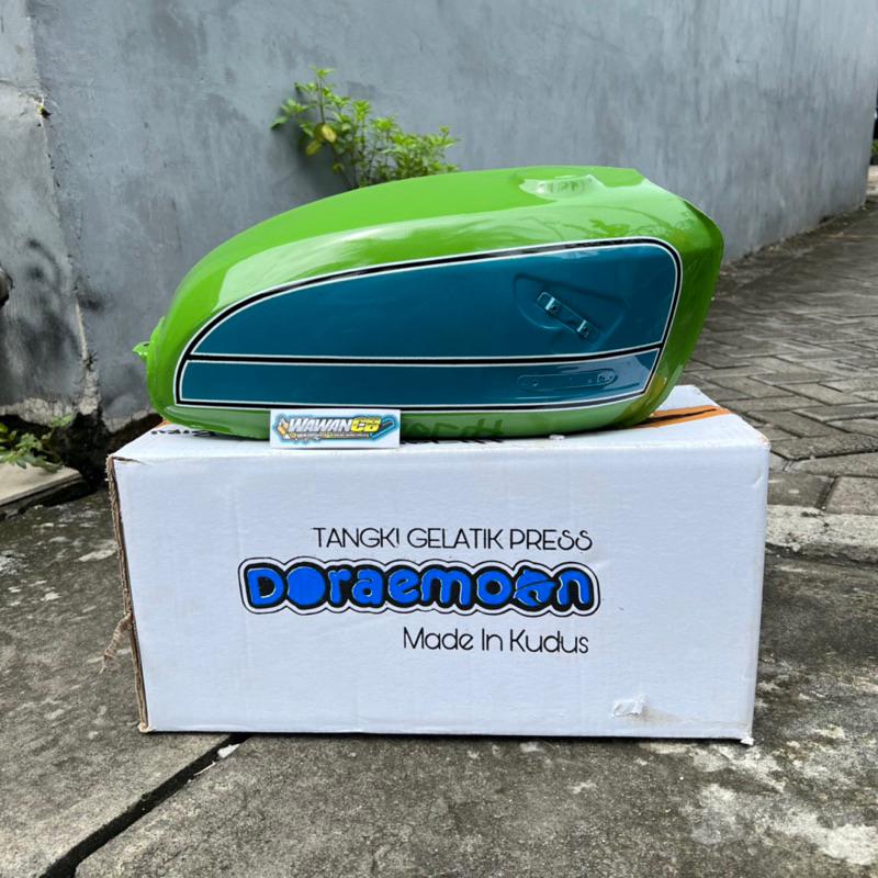 Jual Tangki CB 100 CB 125 doraemon motif ori hijau japan | Shopee Indonesia