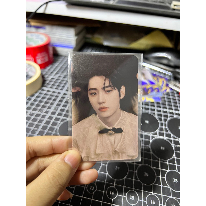 Jual ENHYPEN PHOTOCARD SUNGHOON SCYLLA DIMENSION DILEMMA ALBUM PHOTOBOOK OFFICIAL | Shopee Indonesia