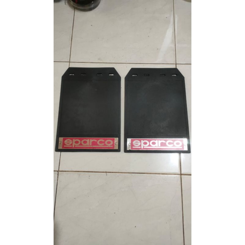 Jual karpet lumpur roda universal 1 set/ 2 lembar warna hitam+silver ...