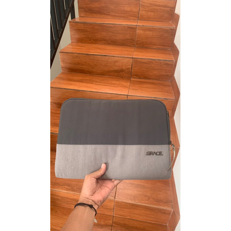 Jual STM Grace Sleeve 13 Inch - Hunter Gray (second) ibox (case & tas ...