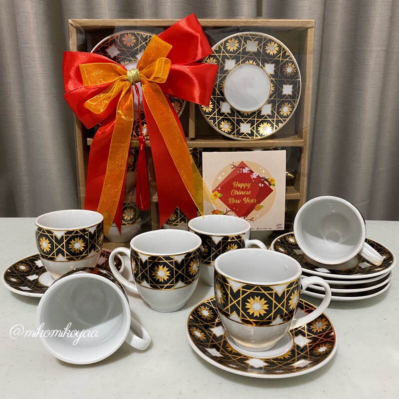 Jual Set Tea cup and plate with aesthetic gold list hampers Set gelas ...