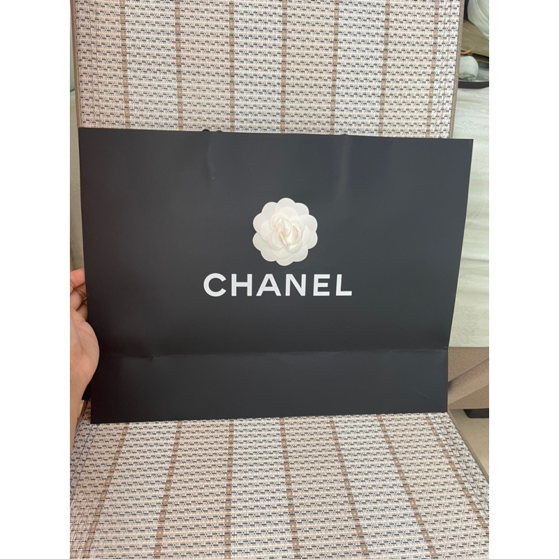Jual paper bag chanel / paper bag chanel original / paper bag chanel ...