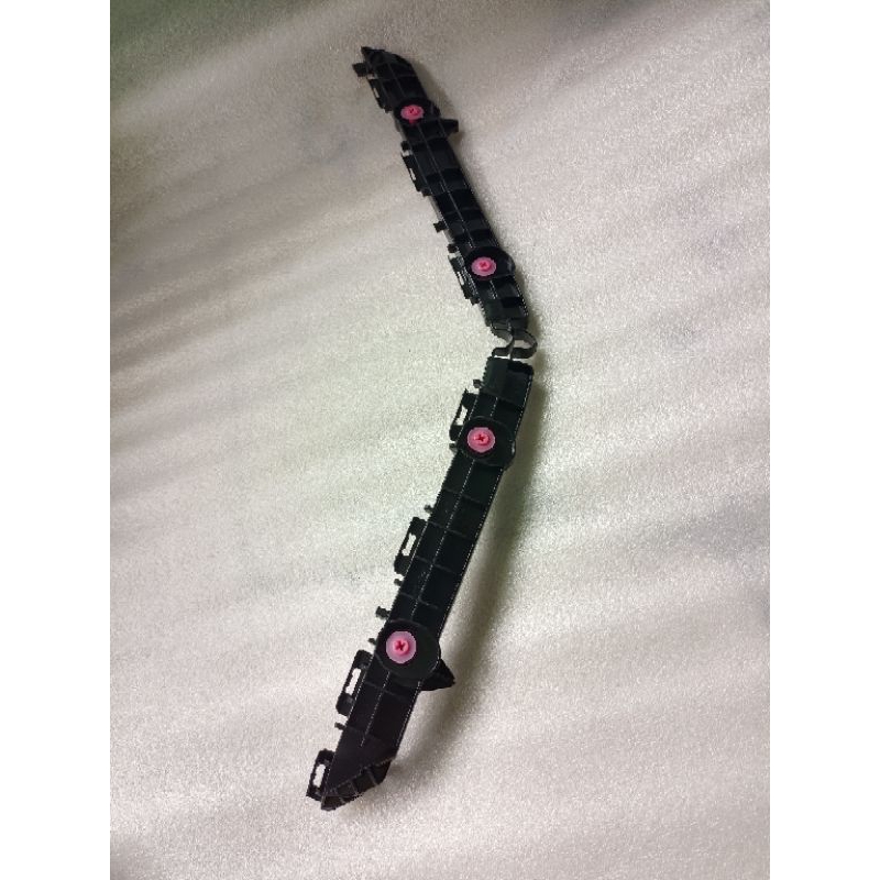 Jual bracket bemper belakang bumper mobil innova reborn 52575-0k100 ...