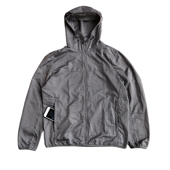 Jual Uniqlo Running jacket | Shopee Indonesia