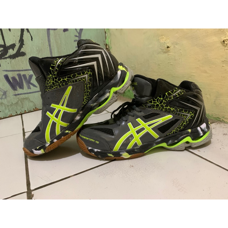 Jual sepatu volly sepatu volley thunderstorm md original second ...