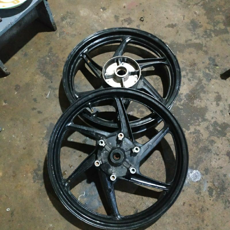 Jual velg D/B original old CB 150 R | Shopee Indonesia