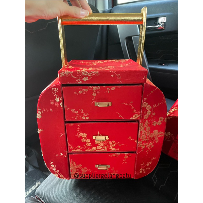 Jual BOX KUE KERING IMLEK laci 3 stoples 500 gram gold merah | Shopee ...