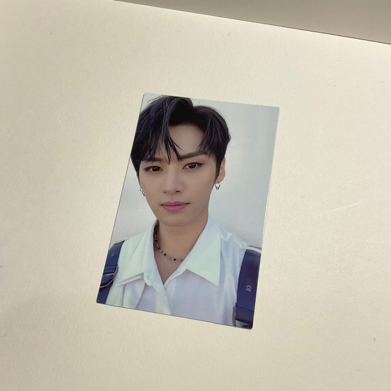 Jual PHOTOCARD LEE KNOW LEVANTER LEE KNOW STRAY KIDS | Shopee Indonesia