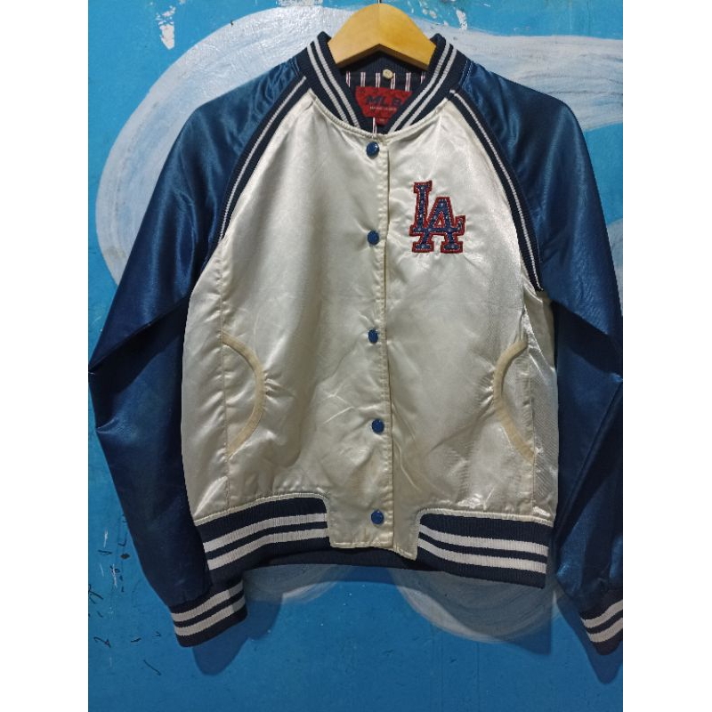 Jual jaket Varsity MLB second original | Shopee Indonesia