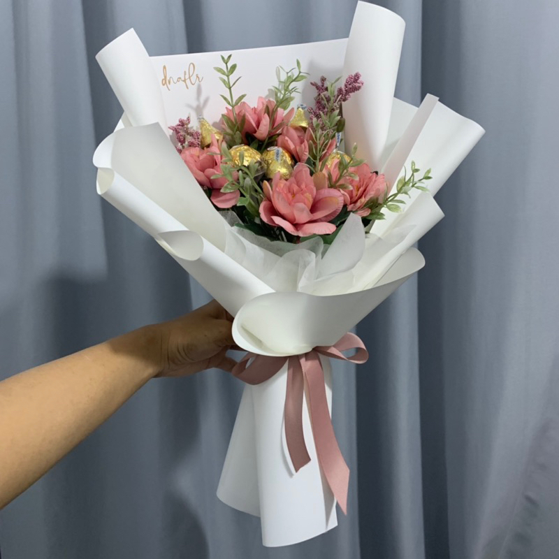 Jual bouquet freesia coklat / chocolate bouquet / valentine bouquet ...