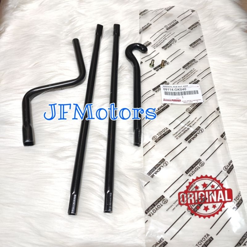 Jual Gagang Kunci Ban Serap Toyota Kijang Innova Fortuner Komplit 4Pc ...