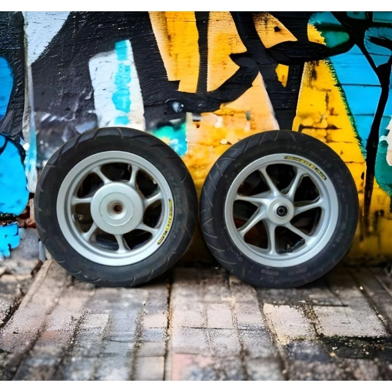 Jual velg scoopy ring 12 old original copotan fullset sama bann ...