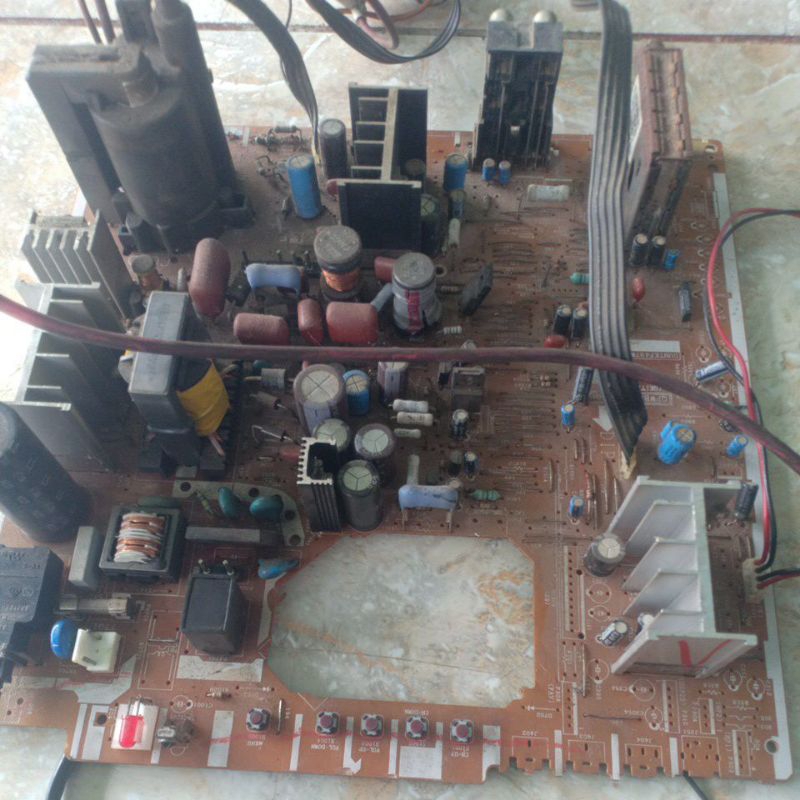 Jual Mesin tv tabung Sharp Alexander 21 inch slim kondisi normal siap ...