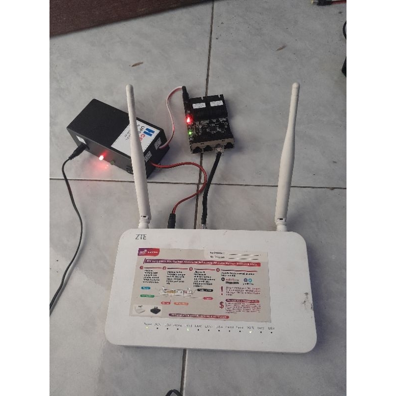 Jual ups mini plus batrei in 12v, 24v out 5v,9v,12v dan 24v 2 amper cocok untuk htb,cctv,router ...