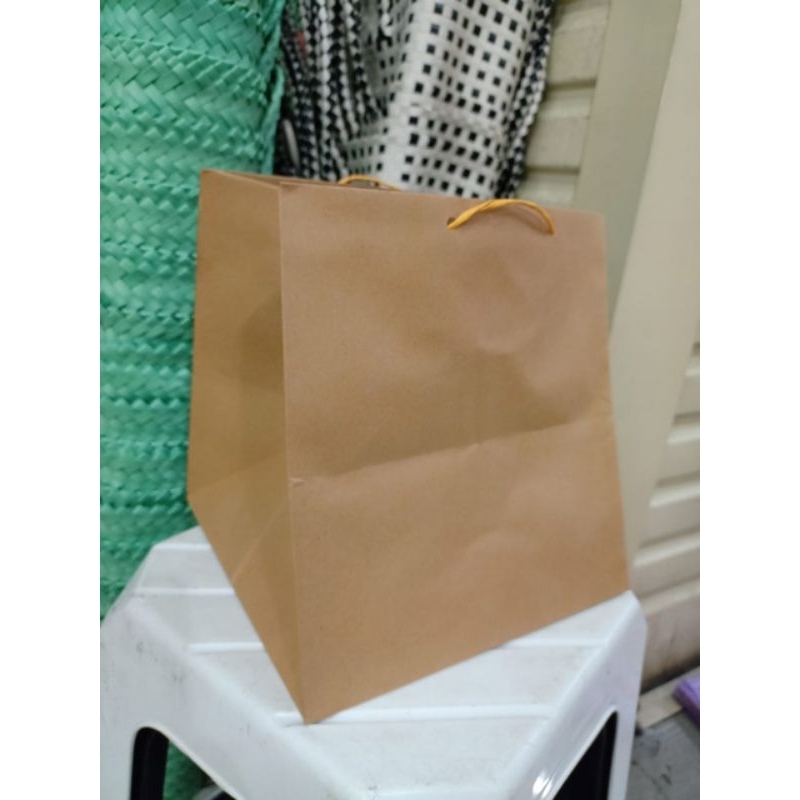 Jual Paper bag nasi box 20 polos isi 12 pcs terlaris dan termurah ...