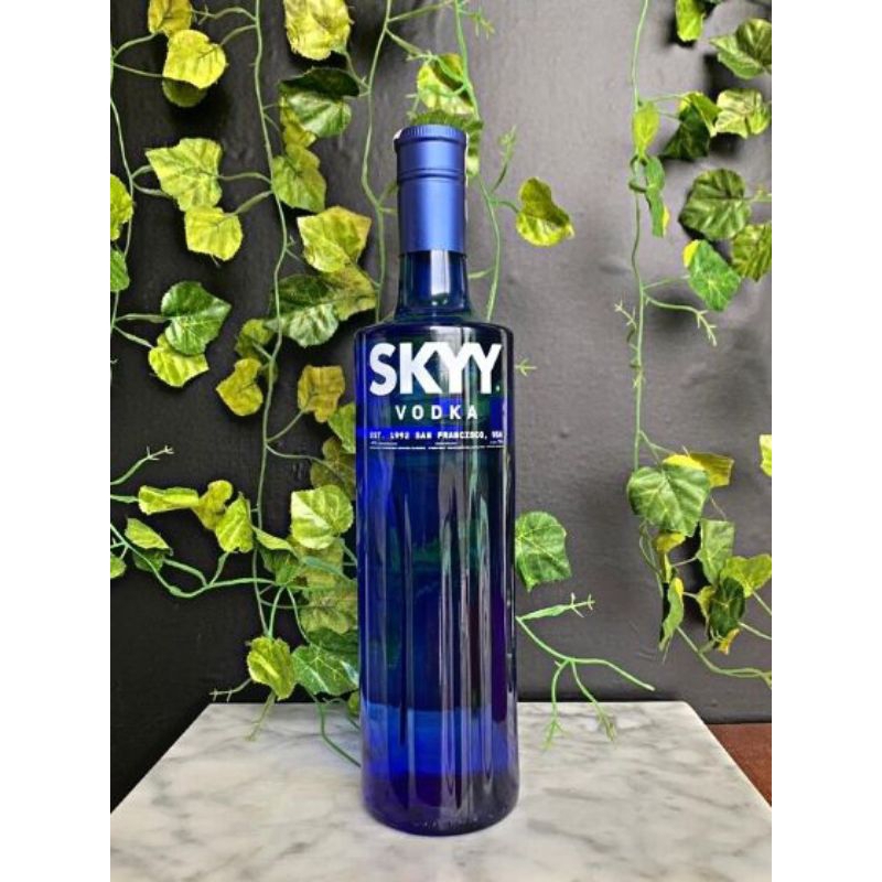 Jual BOTOL BEKAS MIRAS SKY VODKA BOTOL BIRU ASLI | Shopee Indonesia