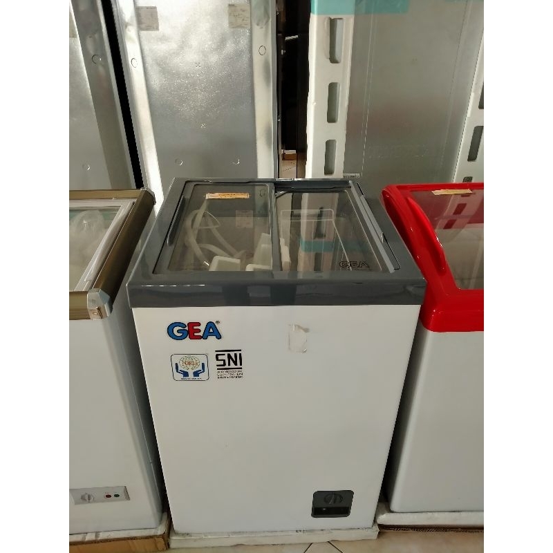 Jual GEA AB 108 R CHEST FREEZER BOX 100L LEMARI PEMBEKU 100 LITER BY GEA | Shopee Indonesia