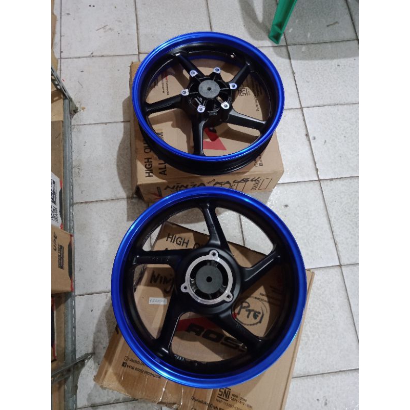 Jual VELG RACING PALANG 5 NINJA 250 KARBU TWOTONE HITAM LIST BIRU ...