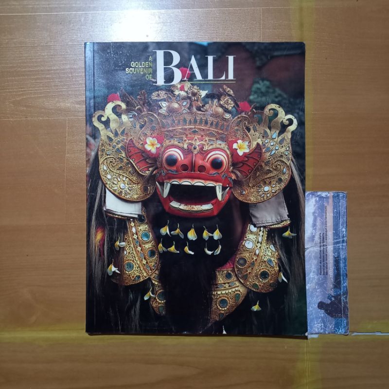 Jual Buku A Golden Souvenir Of BALI | Shopee Indonesia