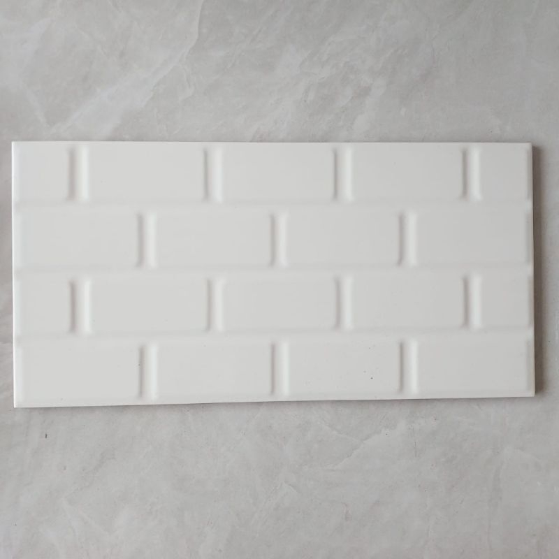 Jual keramik 25x50 motif bata putih persegi panjang timbul | Shopee ...
