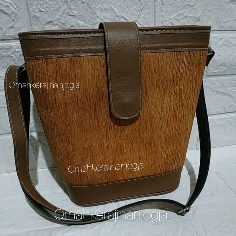 Jual tas kulit kayu , tas kulit kayu khas papua | Shopee Indonesia