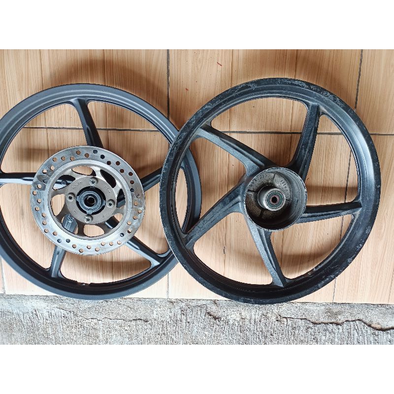 Jual velg cw Supra 125 original copotan | Shopee Indonesia