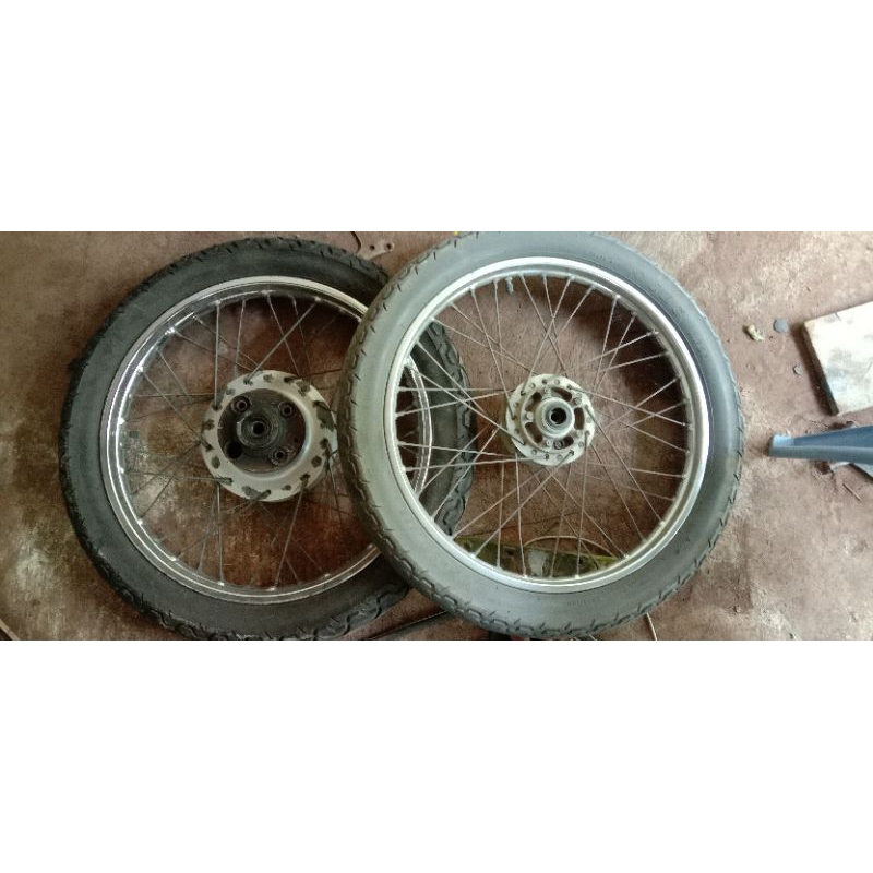 Jual velg set original megapro R18 | Shopee Indonesia