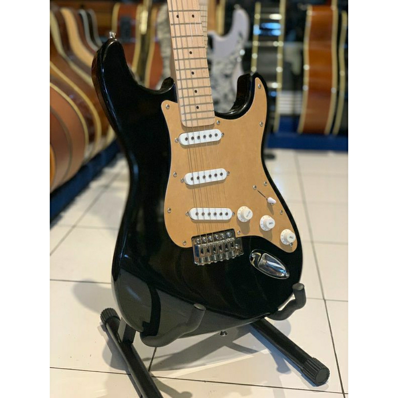 Jual GITAR ELEKTRIK DIFERGIO MAPLE BKACK GLOSSY | Shopee Indonesia