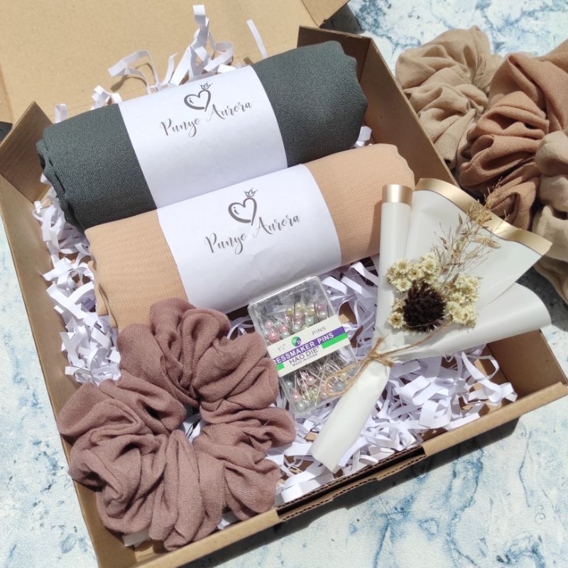 Jual GIFT BOX HAMPERS | Hampers Hijab Bella Square | Hampers Hijab Pashmina | Hampers Hijab ...