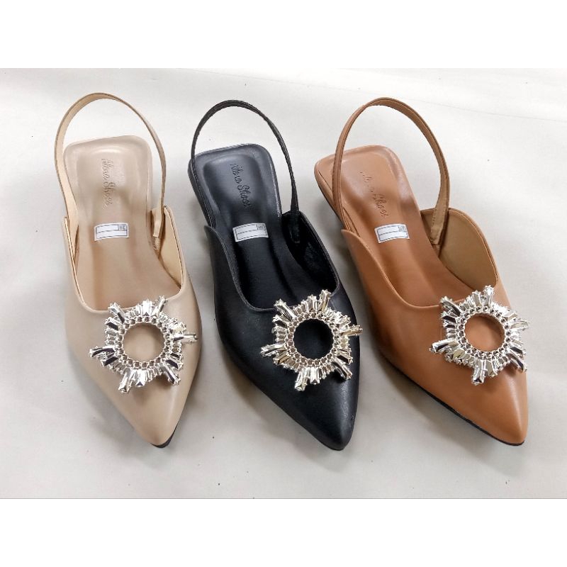 Jual SEPATU HELLS WANITA TALI VAREASI HAK | Shopee Indonesia