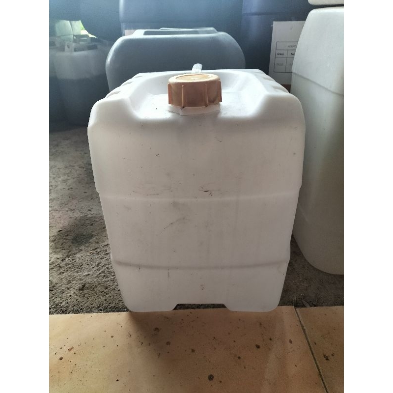 Jual JERIGEN BEKAS ISI 18 LITER | Shopee Indonesia