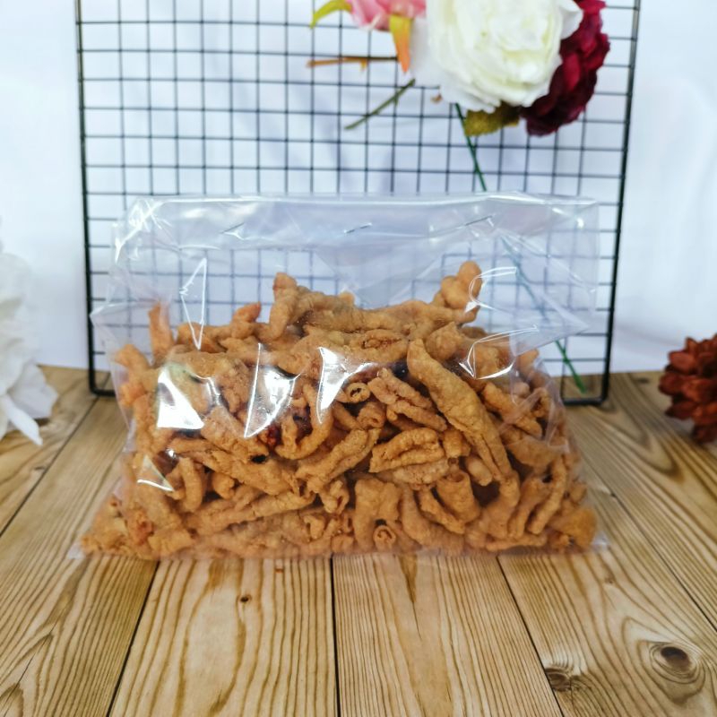 Jual Kripik usus Crispy Cikruh/Usus Crispy Pedas Kiloan 250gr 500gr ...