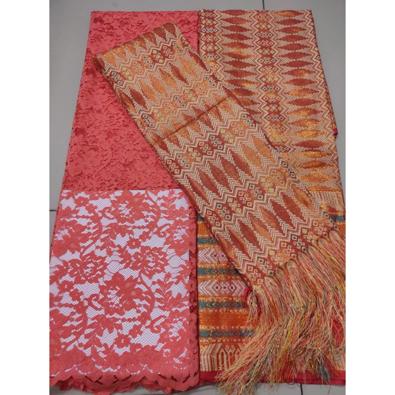 Jual kain renda semi prancis katun di stel kan dengan bawahan songket ...