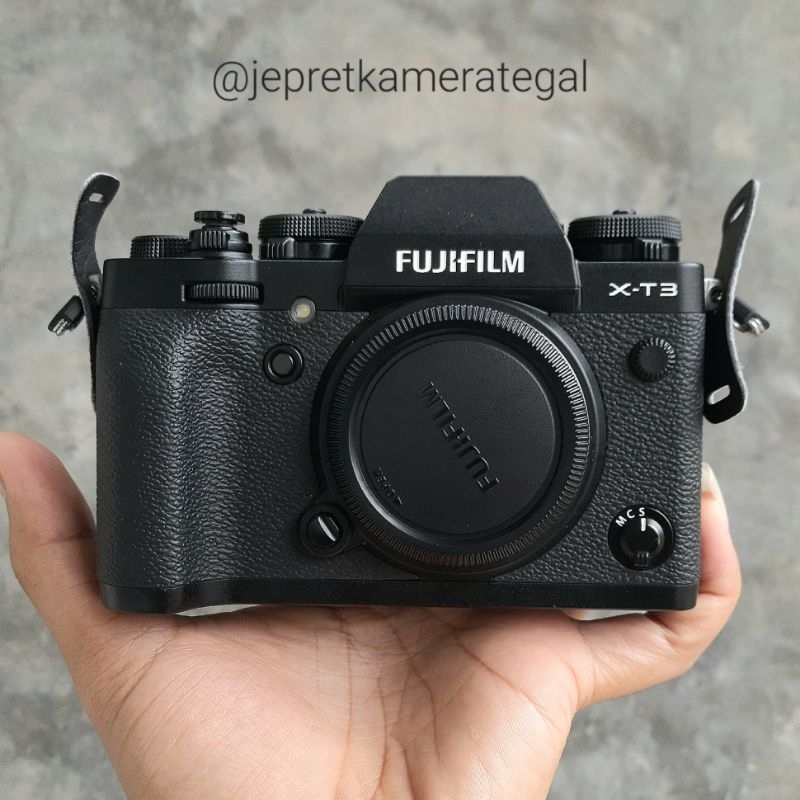 Jual FUJIFILM X-T3 XT3 BODY SAJA MULUS FULSET EX FFID | Shopee Indonesia