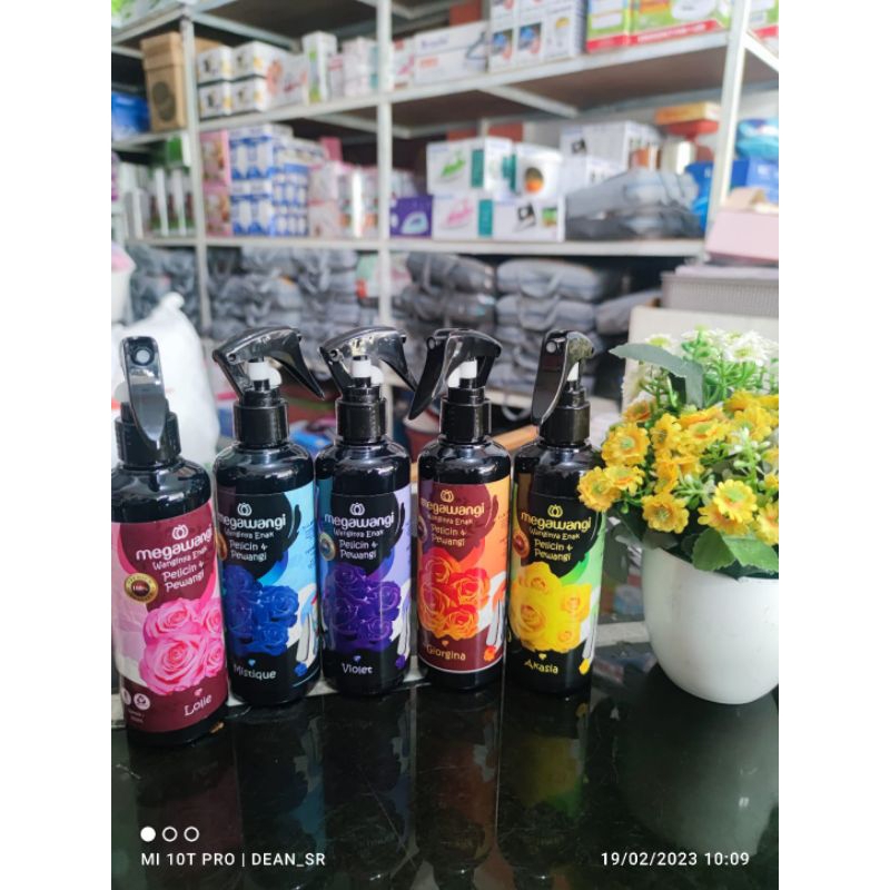 Jual MEGAWANGI PARFUM LAUNDRY (BOTOL SPRAY) | Shopee Indonesia