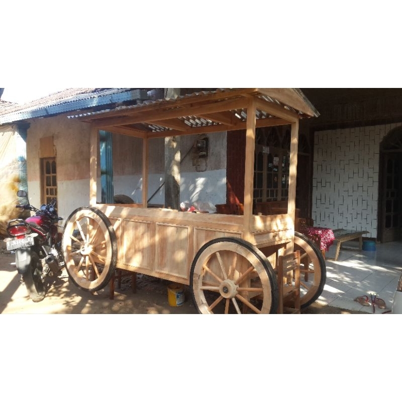 Jual gerobak angkringan antik roda dokar / gerobak nasi uduk pecel lele ... Jual gerobak angkringan antik roda dokar / gerobak nasi uduk pecel lele ...