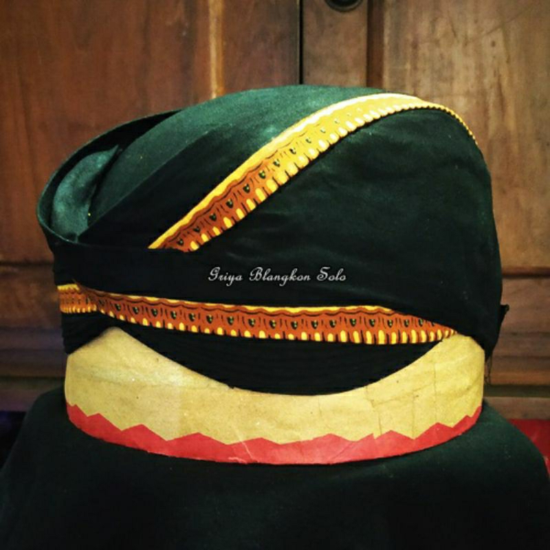 Jual Blangkon Sunda Hitam List Kuning | Shopee Indonesia