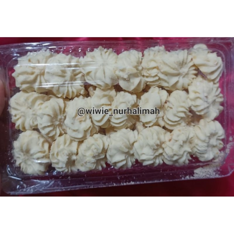 Jual Kue kering Sagu Keju Mika / Toples 250G/ 500G | Shopee Indonesia