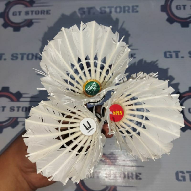 Jual Shuttlecock Bekas Grade B Kondisi 85% Shuttlecock Badminton Layak ...