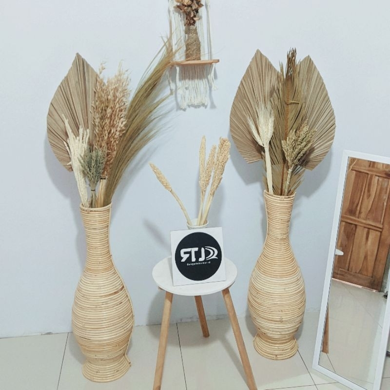 Jual satu set bunga kering dan vas rotan 70cm /daun palem /paket bunga ...