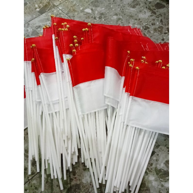 Jual bendera mini 20x30cm dan mendali harga per kodi | Shopee Indonesia