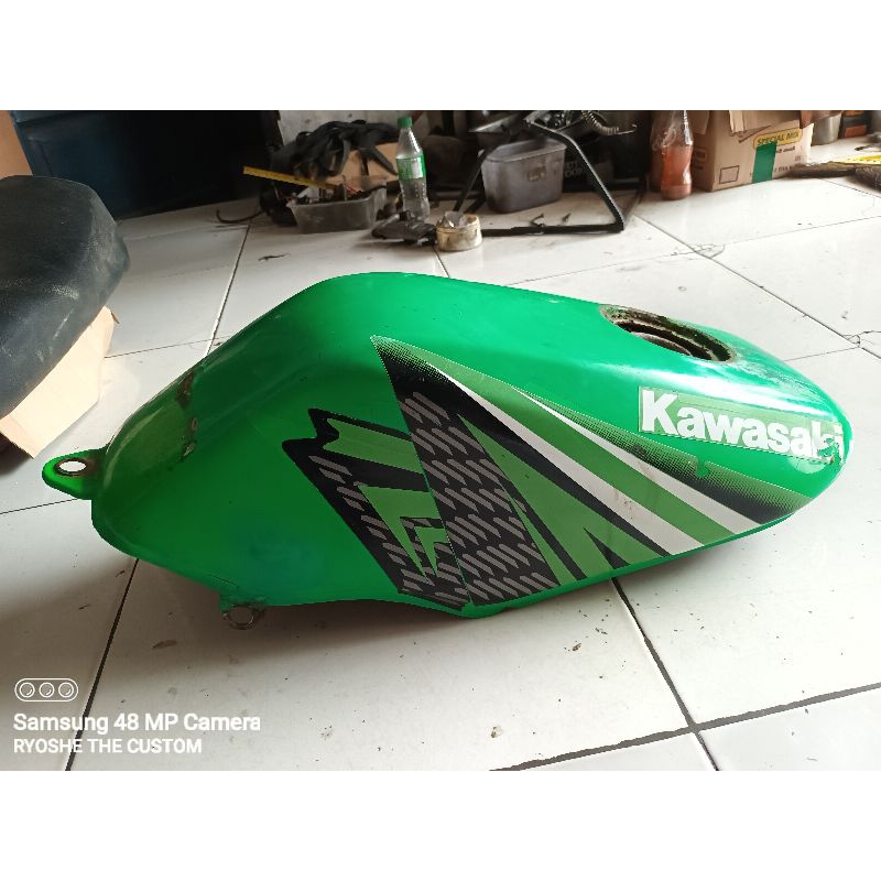 Jual tangki ninja r original copotan motor | Shopee Indonesia