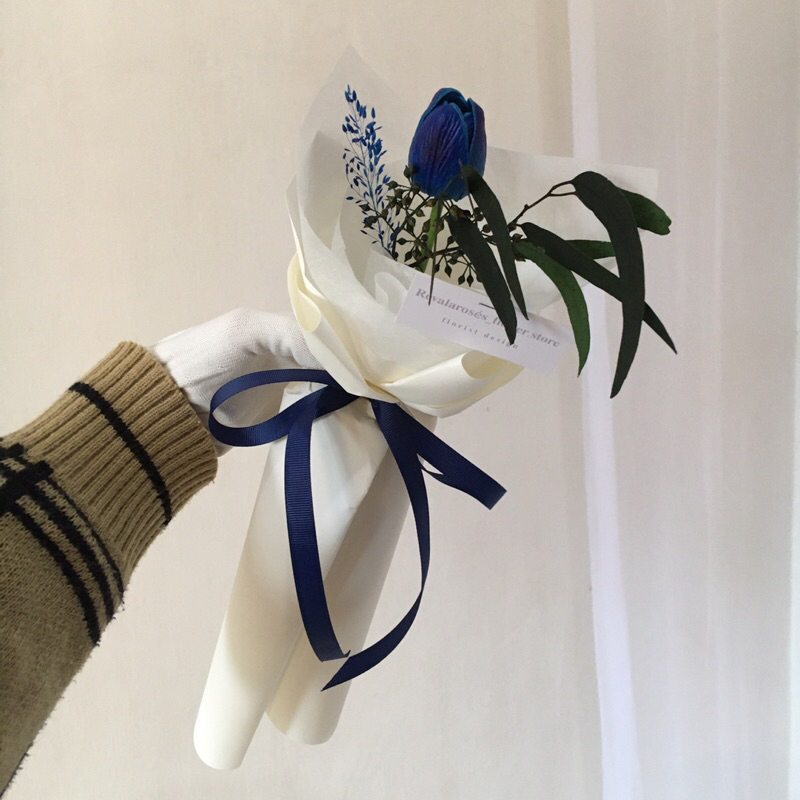 Jual Revalaroses flower Hand Bucket bunga Tulip biru latek blue tulips ...
