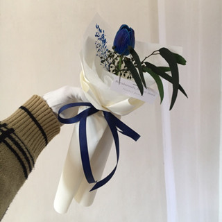 Jual Revalaroses flower Hand Bucket bunga Tulip biru latek blue tulips ...