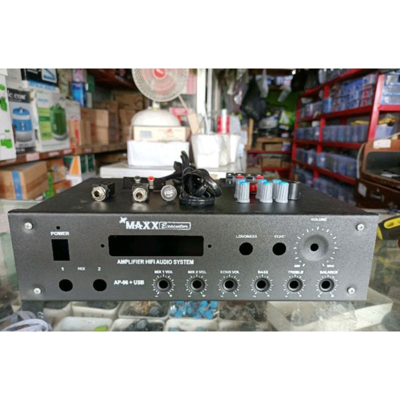 Jual Bok amplifier max AP 06 USB lengkap dengan aksesoris | Shopee ...