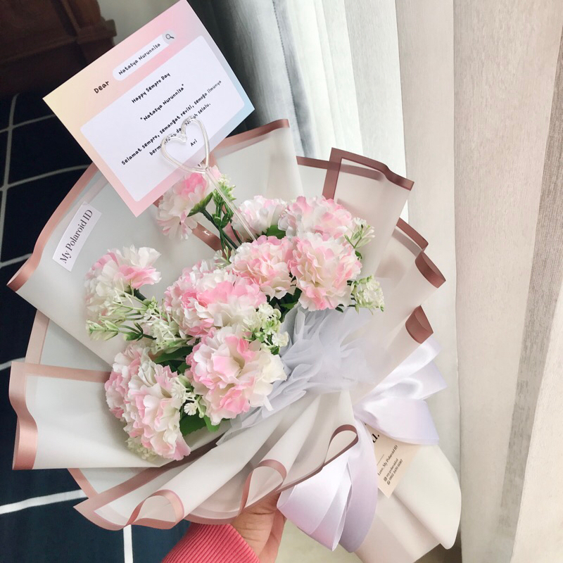 Jual BUKET BUNGA CARNATION FLOWER BOUQUET CARNATION UNTUK WISUDA, ULANG ...