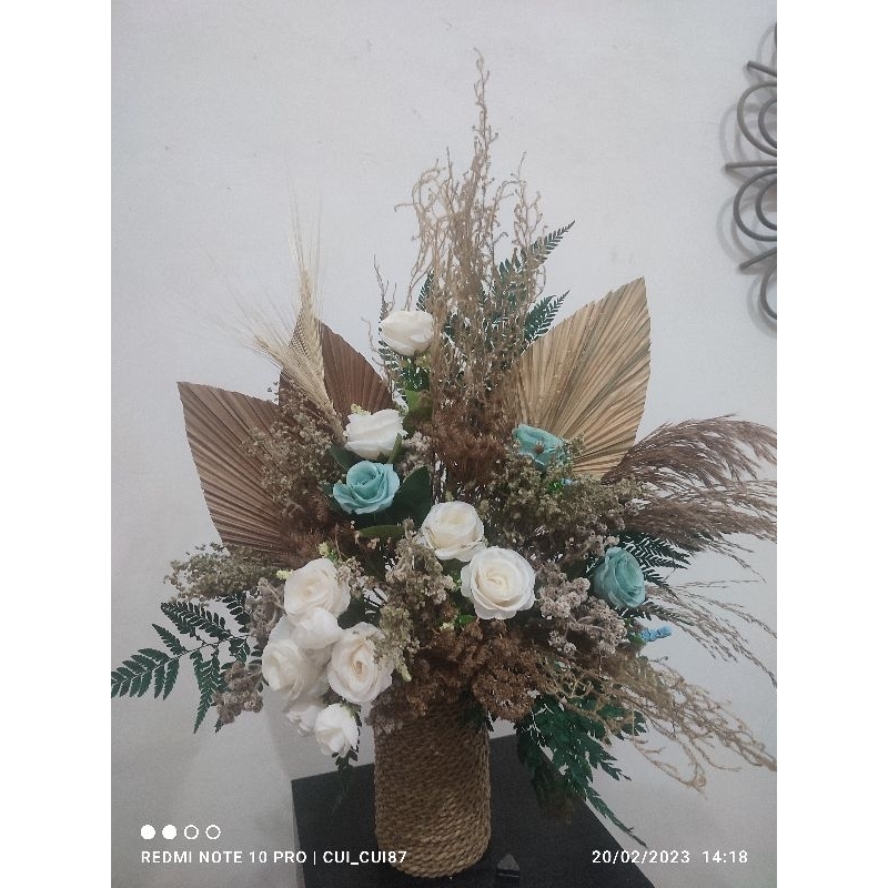 Jual Paket vas & bunga rustic aesthetic dan buket vas mini | Shopee ...