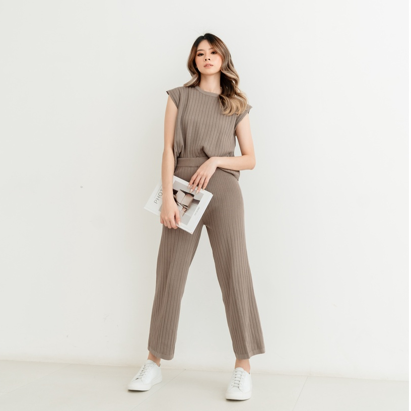 Jual SEAL THE LABEL - Cora Knit Set | Shopee Indonesia