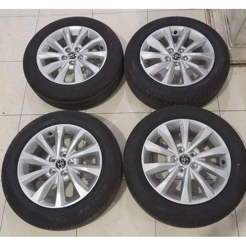 Jual Velg OEM Copotan Mobil Toyota Innova Zenix Ring 17 H5x114,3 Plus ...