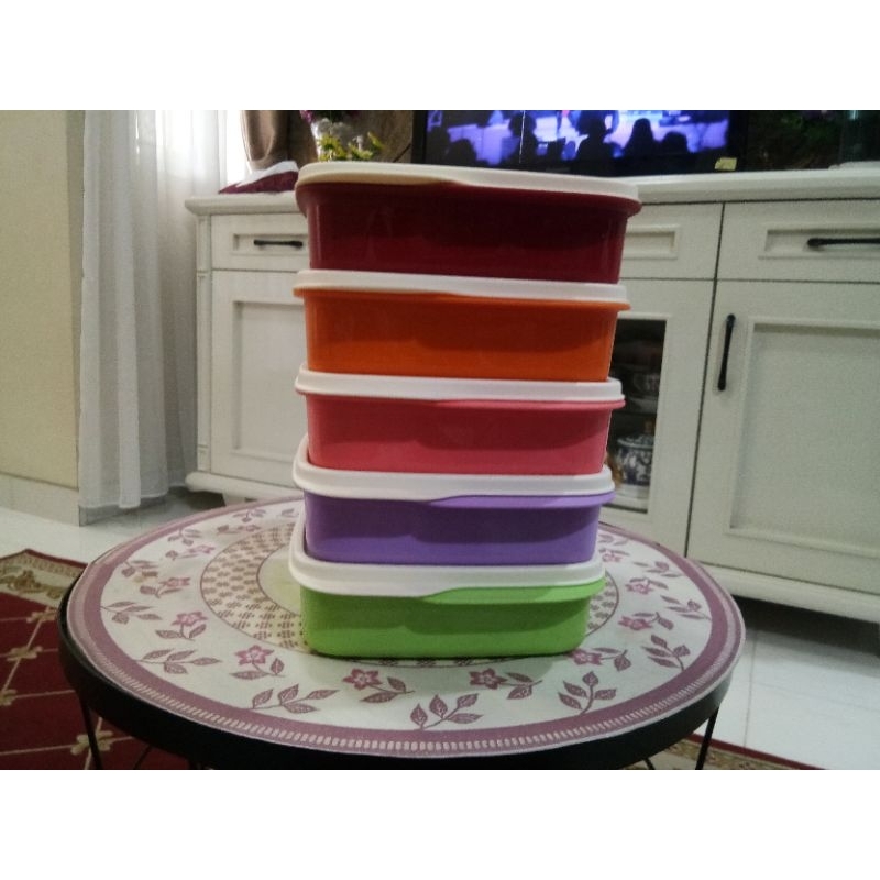 Jual Lolly Tup Tupperware kotak makan bersekat | Shopee Indonesia